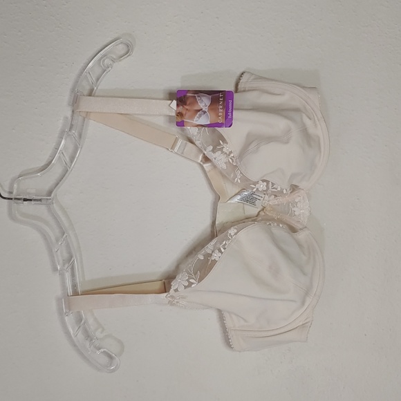 Cabernet | Intimates & Sleepwear | Cabernet Womens Size 38ddd Bra Nwt ...